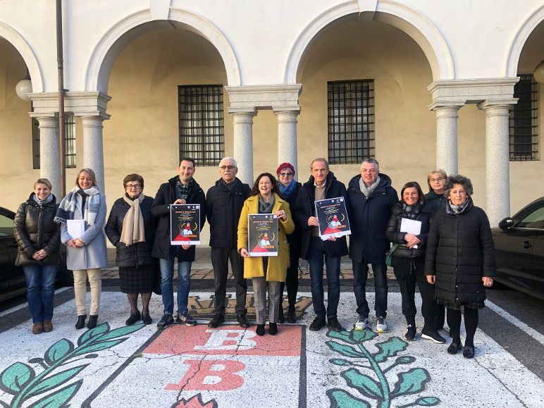 VIDEO E FOTO, ecco le Giöbie di Busto. Violenza alle donne, guerre e ...