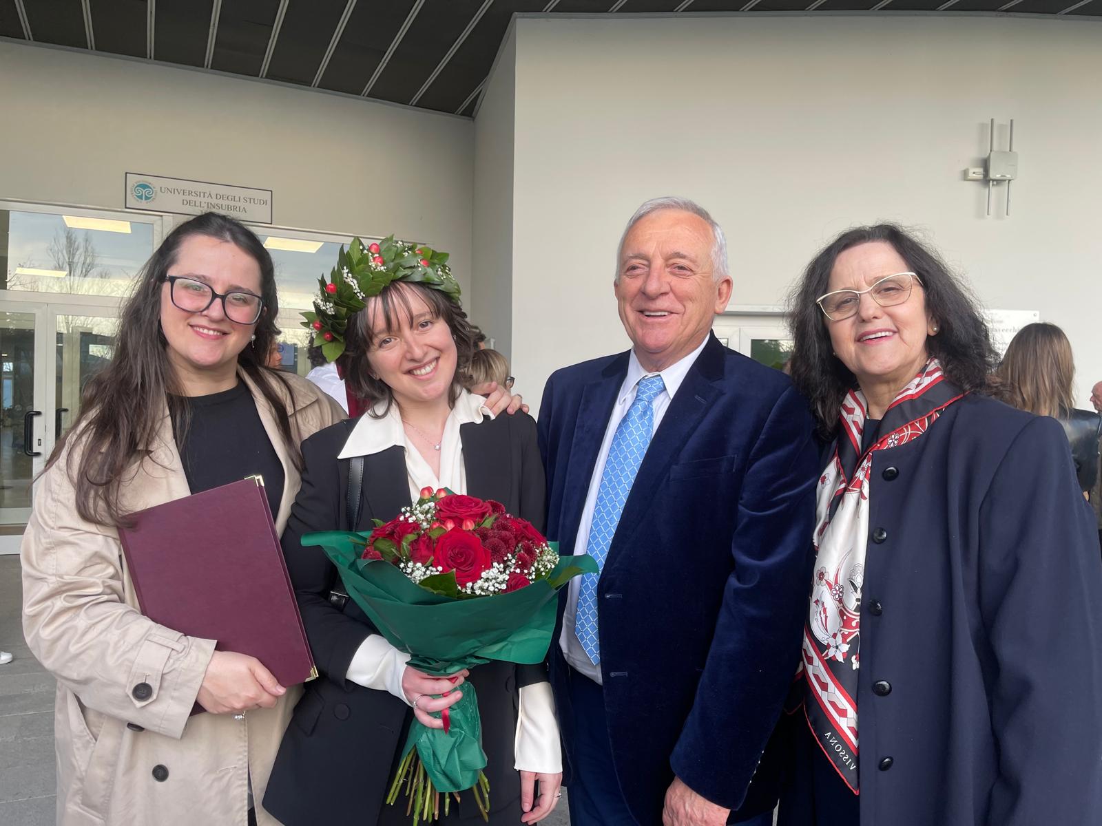 Si laurea in Medicina dopo quattro interventi neurochirurgici: la ...