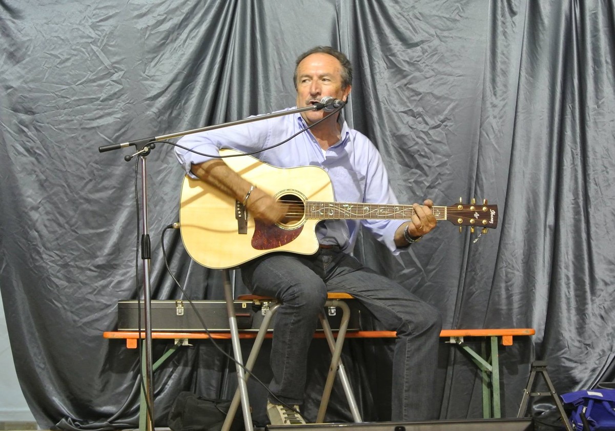 Angera, il lago Maggiore, la musica in lutto per l'improvvisa scomparsa ...