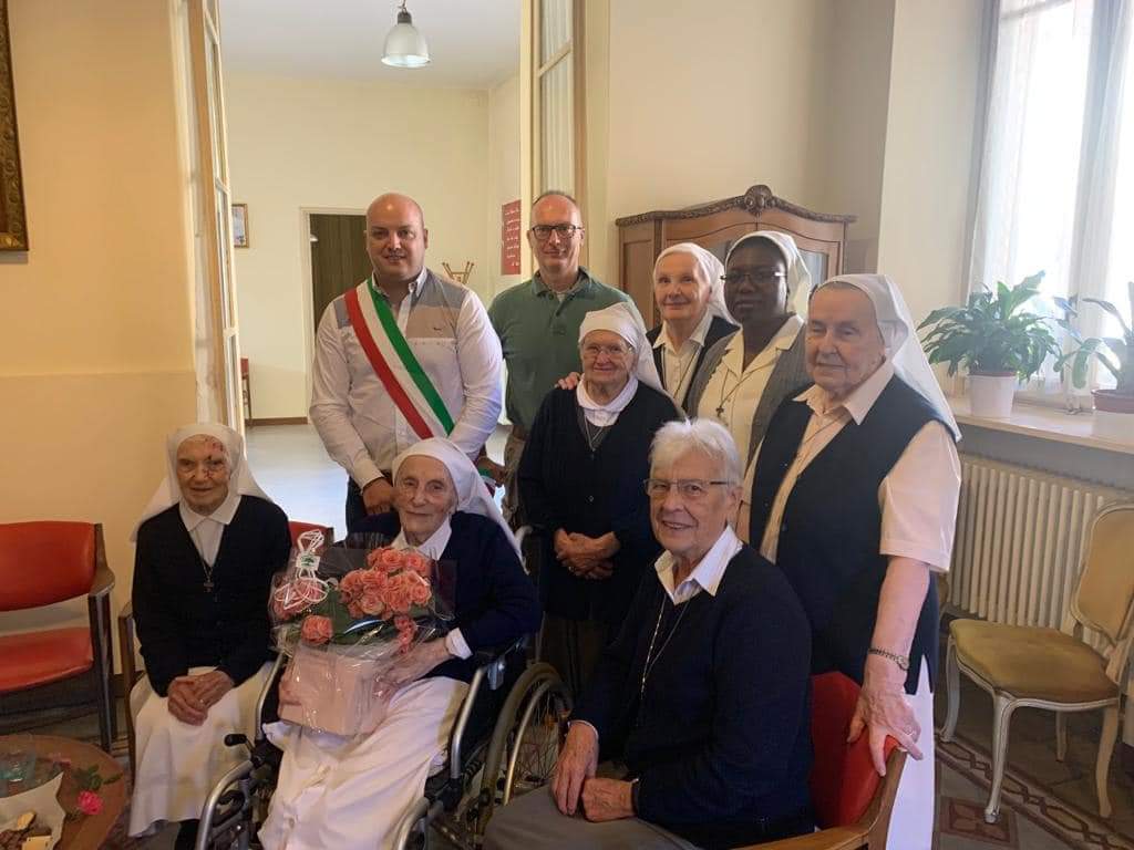 Dal Ciad a Bardello, i 101 anni di suor Maria - Varesenoi.it