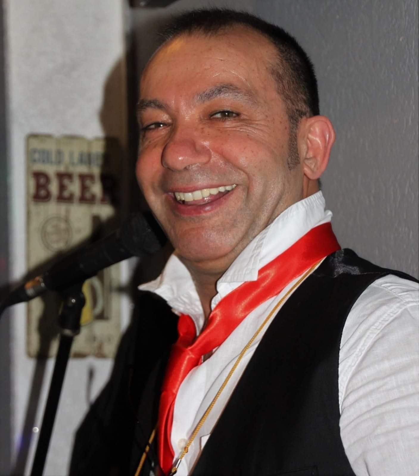 Venerdì al Tourlé di Gazzada pizza e musica: serata karaoke con dj ...