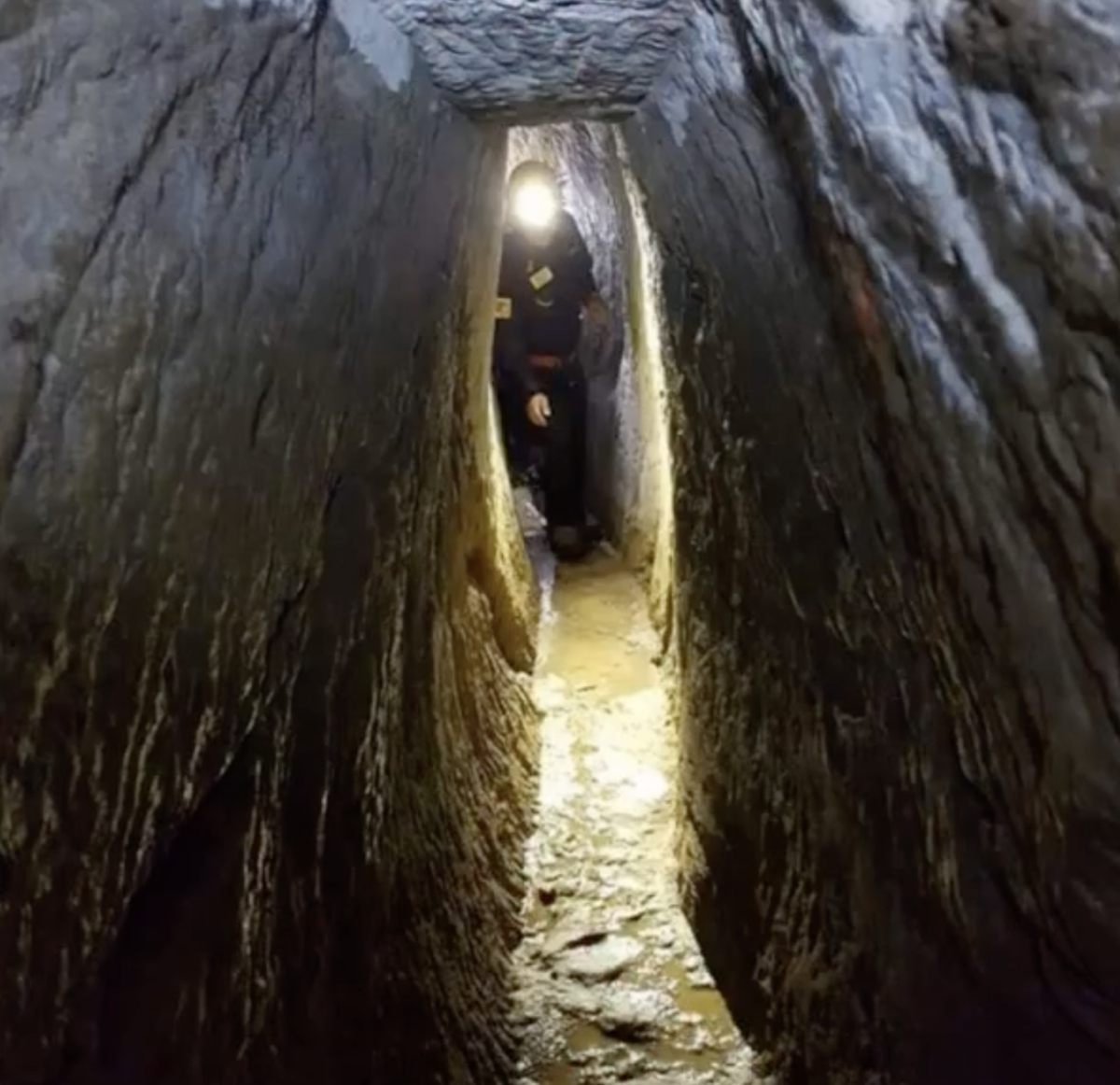 LA VARESE NASCOSTA. Quelle strane e misteriose presenze nelle grotte ...