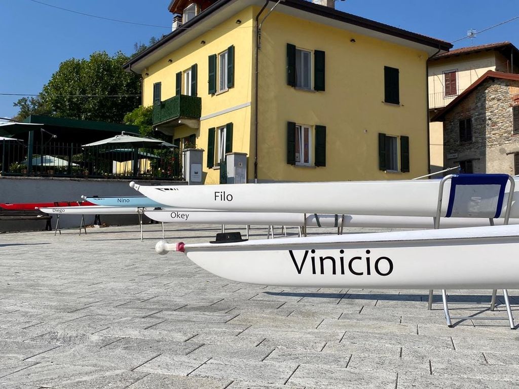 La Canottieri Caldé intitola le barche agli amici che non ci sono più ...