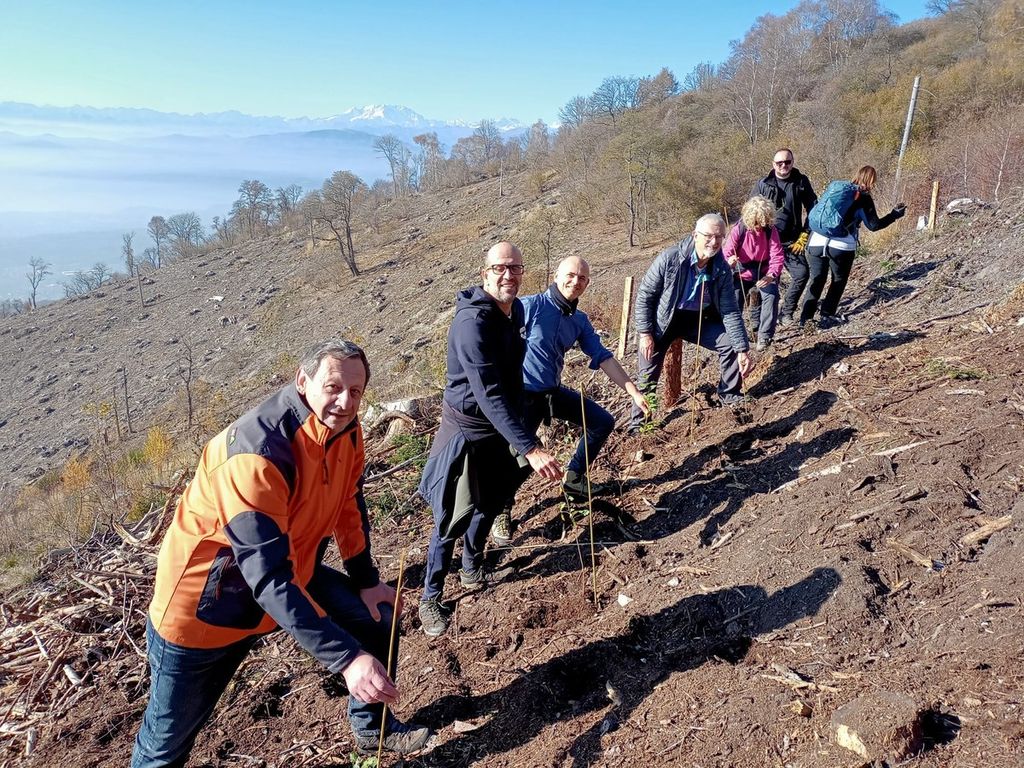FOTO. Il Campo dei Fiori non dimentica il disastro provocato dalla ...
